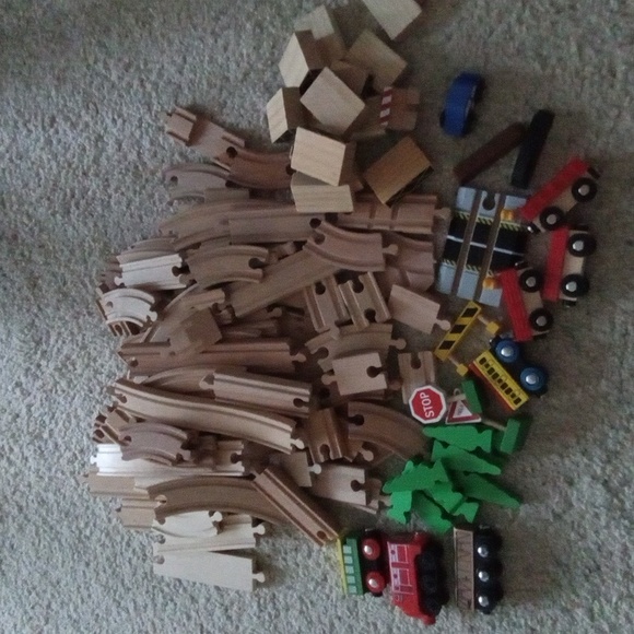 Melissa & Doug | Toys | 1 Piece Melissa Doug Wooden Train Track Toy ...